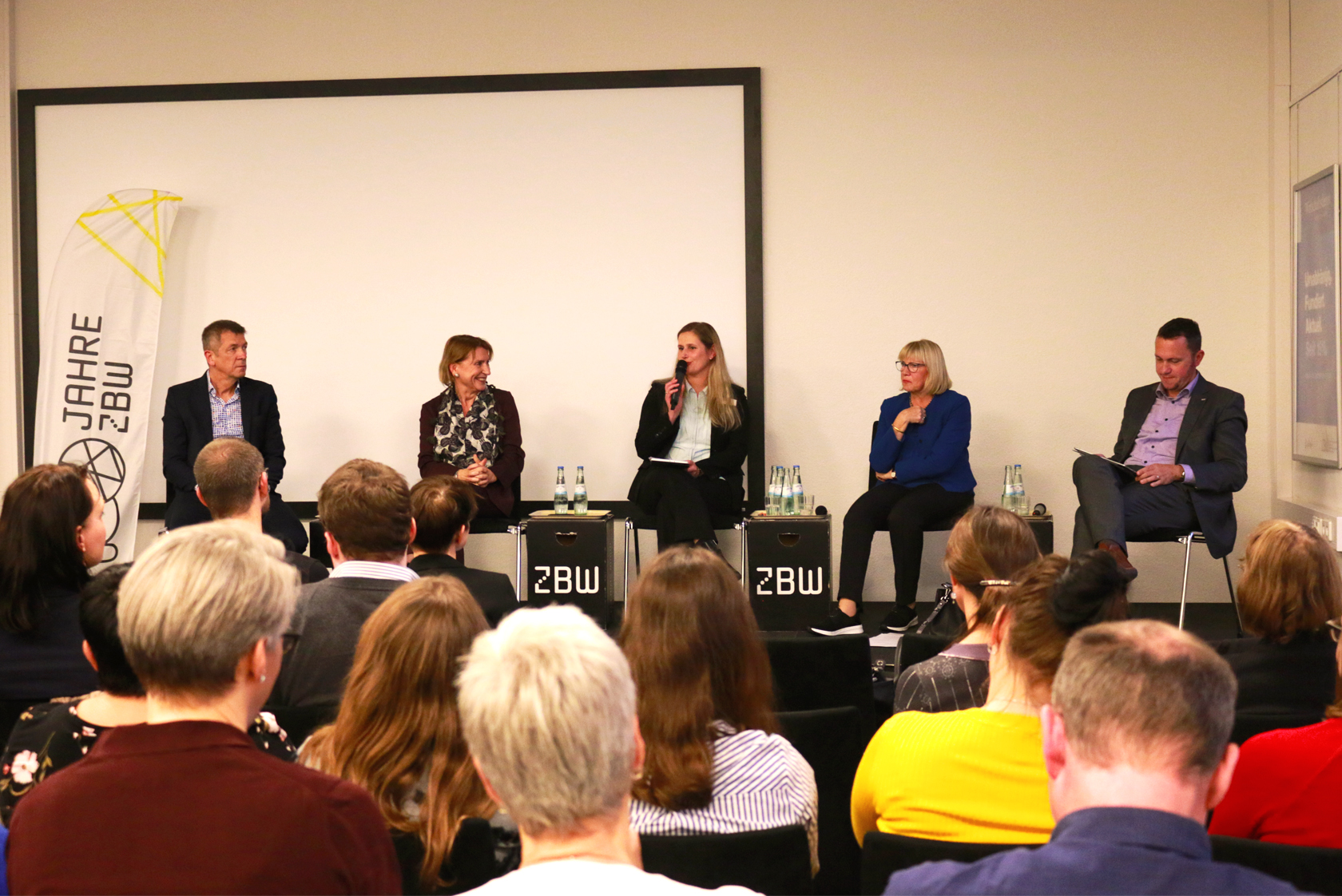 Podium Discussion: Perspectives for “Libraries 2050” | ZBW MediaTalk